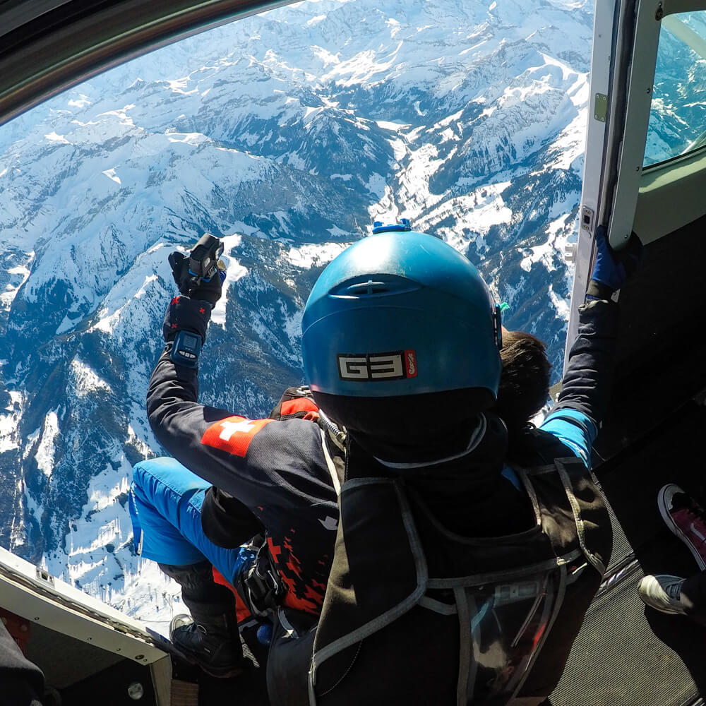 Helicopter Skydiving » Skydive Switzerland